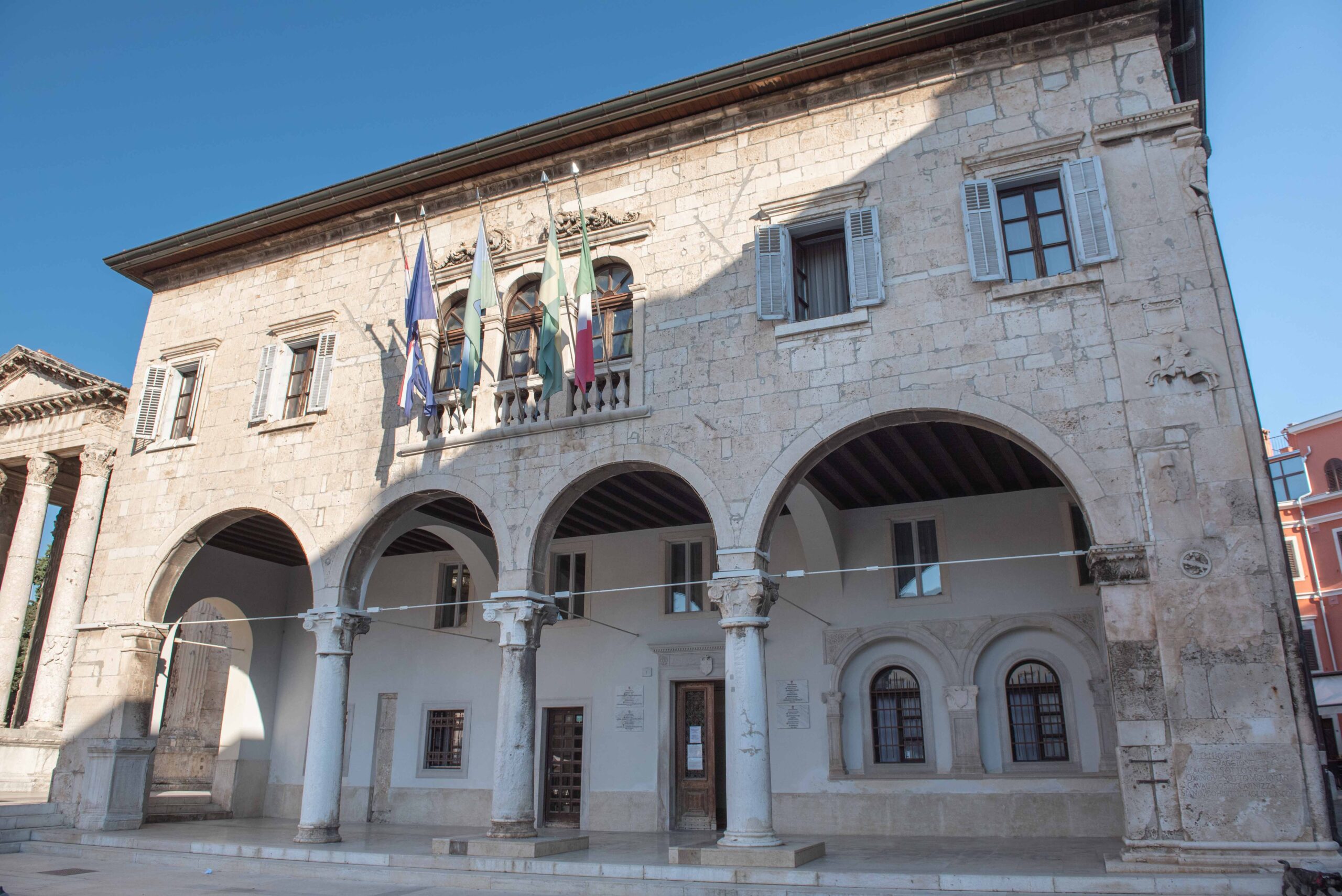 Grad Pula objavio natječaj za dodjelu stipendija redovitim studentima ...